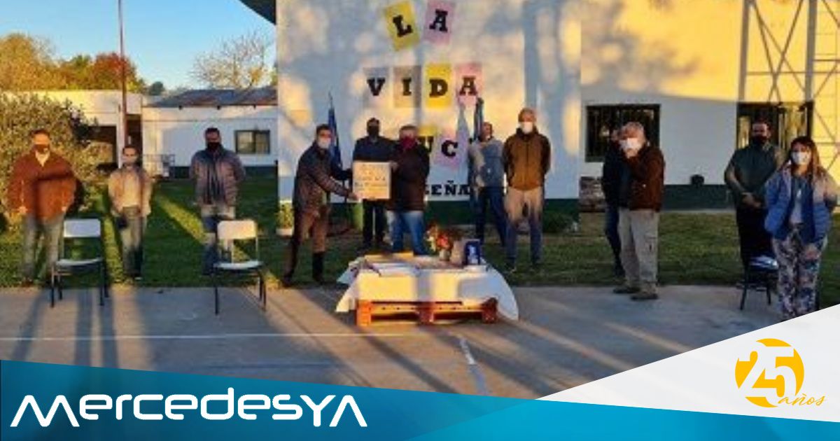 El Intendente visitó el CEPT N° 4 que celebra sus 30 años de vida